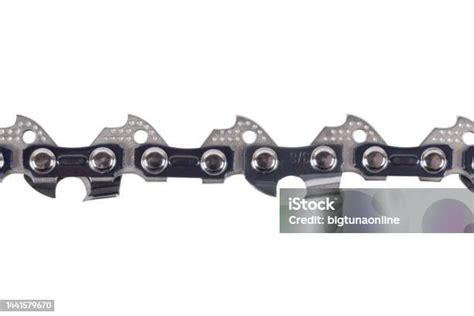 흰색 배경에 격리된 전기톱 체인 전기톱 질감을 위한 금속 체인 링크 전기톱을 위한 새로운 체인 예비 부품 격리 0명에 대한 스톡 사진 및 기타 이미지 Istock