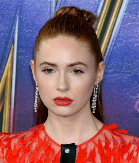 Голая Карен Гиллан Karen Gillan
