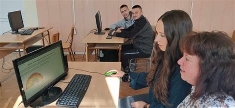 Компютри за кабинета по информационни технологии дари “Биовет” АД на ПГХВТ „Атанас Ченгелев