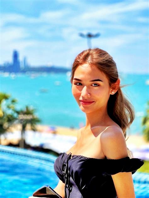 Famous model Đỗ Xuân Quỳnh moved to Saigon News from the Vietnamese scene LadybabeReview