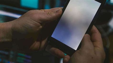 බාල වයස්කරුවන්ගේ අසැබි දසුන් ලක්ෂයක් අන්තර්ජාලයේ අරුණ