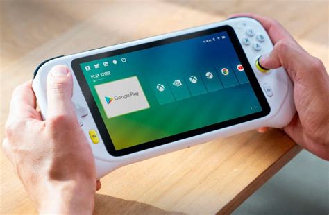 ภาพหลุดเครื่องเล่นวิดีโอเกมพกพาใหม่ของ Logitech และ Tencent ถูกปล่อยออก