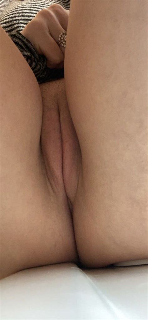 Foto De Rachels Tight Cameltoe