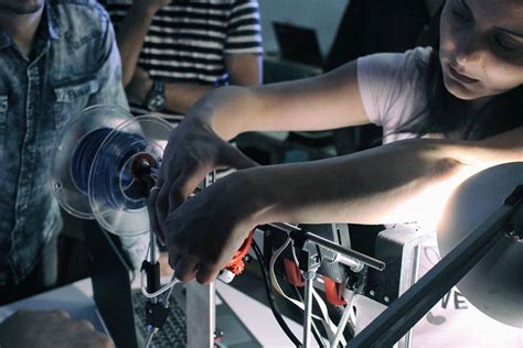 Fablab Messina Lofficina Digitale Per Dar Forma Alla Propria Creatività