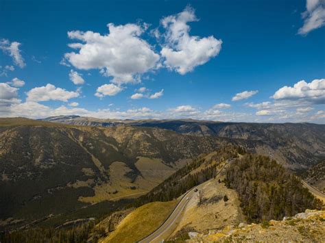 Where Does Beartooth Highway Start And End