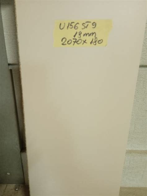 Iveral 18 Mm Egger U156 St9