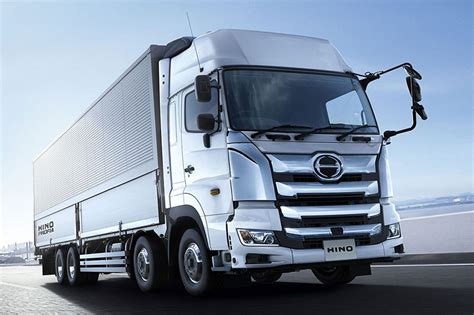 日野自動車 Chelseaatticus