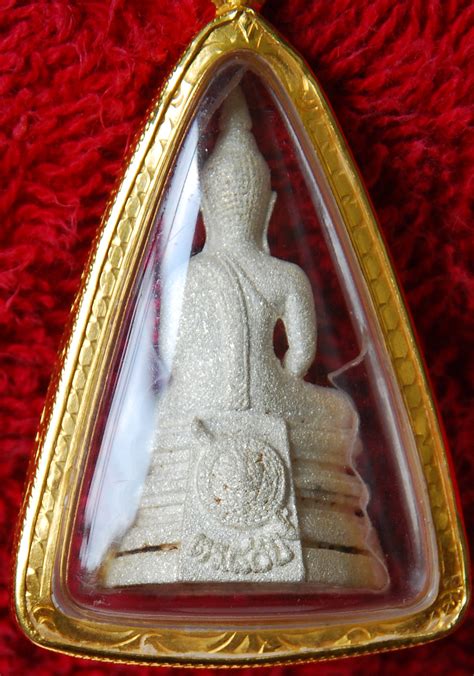 พระหลวงพ่อโสธร 80 ปี กรมตำรวจ เนื้อเงิน แท้มั้ยครับ หน้า 2 พลังจิต