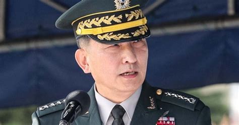 육군대장 5명중 4명 육사 軍내부 文정부서 배제된 육사 부활
