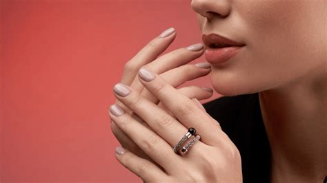 Який колір нігтів буде в топі весною 2025 — неочікувано Читайте на Ukr Net