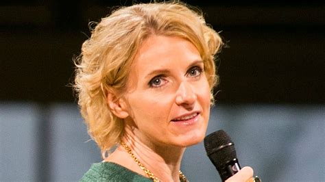 Eat Pray Love Author Elizabeth Gilbert Separates From Husband Jose