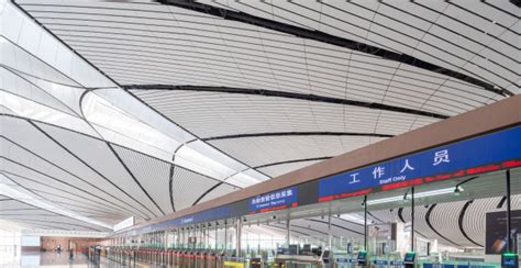 28日起，北京地铁大兴机场线草桥站首班车时间提前至5时41分腾讯新闻