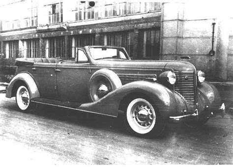 ЗИС-102 история характеристики фотографии модель 1:43