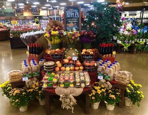 Fresh And Colorful Grocery Store Display Grocery Store Display Ideas Grocery Store Display