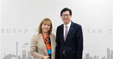 부산시 플러그앤플레이부사장 접견창업생태계 활성화 논의