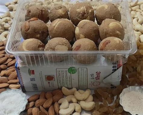 Home Made Atta Gound Dry Fruit Laddu Packaging Size 500gm And 1 Kg Packaging Type Blister