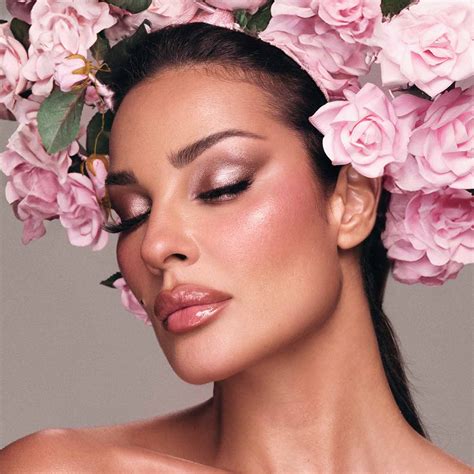 بلوم رونيسانس Nadine Njeim Beauty Ksa
