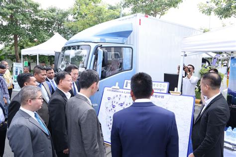 ពិព័រណ៍យានយន្តអគ្គិសនីឆ្នាំ ២០២៤ រៀបចំឡើងក្រោមការអញ្ជើញចូលរួមពី ឯកឧត្តម ប៉េង ពោធិ៍នា