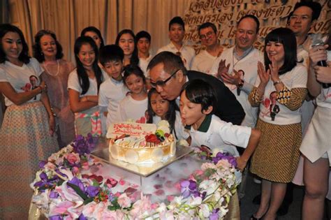 แซยิดใหญ่ เจ้าสัวสุทธิเกียรติ อบอุ่นพร้อมครอบครัว