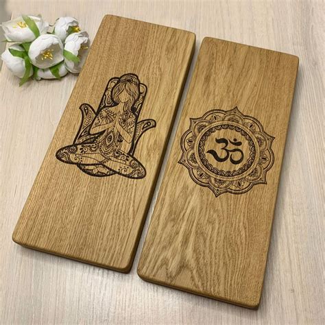 ᐉ Дошка Садху для йоги Дівчина Знак Ом із дуба крок цвяхів 10 мм 330х135х40 20 мм Sadhu 6970