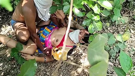 Jungle Mein Mangal Karte Hue Pakde Gaye Do Shakhs XHamster