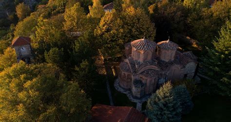 Православно секојдневие Daily Orthodox Еден сомун леб еден кромид и една чинија маслинки за