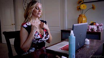 Julia Fox Sex Vid Spankbang