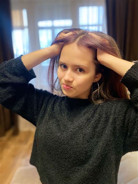 Milana Khametova Mode Juste Pour Rire Milan