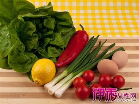 高血压的治疗与饮食方法图高血压的治疗与饮食方法 一日三餐定时定量 3 伊秀健康 yxlady