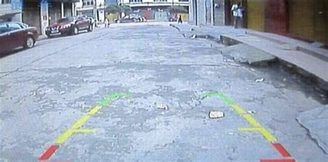 倒车如何判断车尾与障碍物的距离 有驾