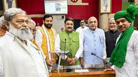 40 First Timers 13 Women Among 90 Members Take Oath In Haryana