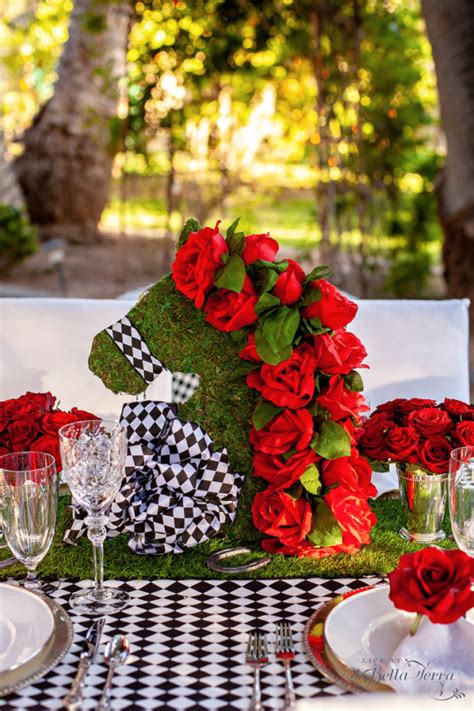 How To Set The Perfect Table For An Elegant Kentucky Derby Party Life