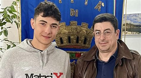 Formia Premiato Latleta Erasmo Valerio Giovane Promessa Di Nuoto