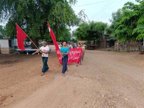 ယင်းမာပင်တွင် စစ်အာဏာရှင် ဆန့်ကျင်ရေး မြောက်ခြမ်း သပိတ်အင်အားစု ချီတက် သပိတ် မှောက် Khit Thit