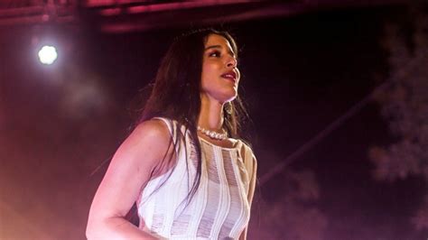 Μαρίνα Σάττι Ξέθαψε φωτογραφίες από τα παιδικά της χρόνια Video