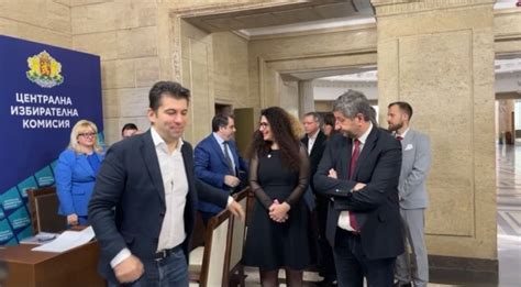 Eleonora Yordanova On Linkedin ️ Коалиция “Продължаваме промяната Демократична България” подаде…