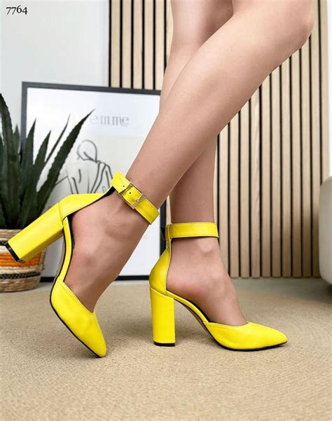 Туфли на каблуках кожа — цена 1850 грн в каталоге Туфли Купить женские вещи по доступной цене на