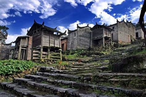 瑶族的居住习俗及居住特点国学网 国学经典 国学大师 国学常识 中国传统文化网 汉学研究