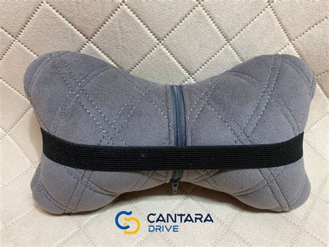 Купити Подушка під голову в авто з АЛЬКАНТАРИ Lux Темно сіра з подвійним сірим рядком за