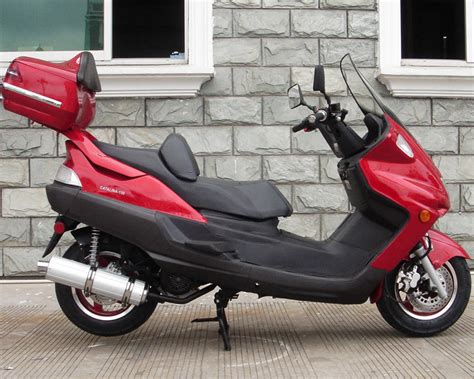 150cc Scooter Roketa