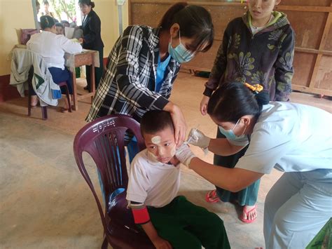 ပင်လုံမြို့၊ အ ထ က ၁ ကျောင်းမှ ကျောင်းသား ကျောင်းသူလေးများအား ဆုံဆို့ မေးခိုင်ထပ်ဆောင်းကာကွယ