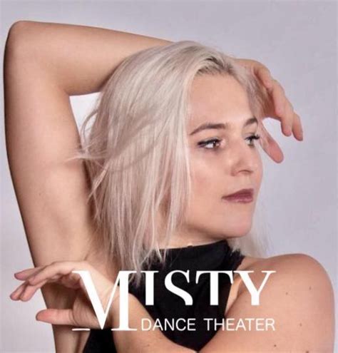 Professeur Misty Dance Theater Le Centre Des Arts Vivants Ecole De