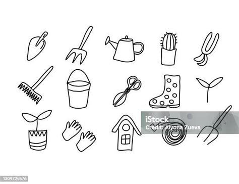 손으로 그린 정원 도구의 낙서 아이콘의 큰 세트 양동이 묘목 갈퀴 삽 정원 호스 새집 급수 캔 피치포크 레이크 낙서 드로잉에 대한 스톡 벡터 아트 및 기타 이미지 Istock