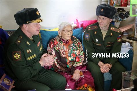 ФОТО Халх голын байлдааны түүхэн гэрч 100 настай буурайд хүндэтгэл үзүүлэв
