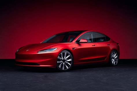 续航增至713km，外观更犀利，全新model 3开启预售