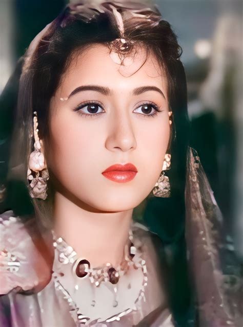 Madhubala Most Beautiful Indian Actress Actress Hairstyles