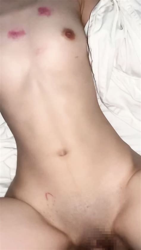 Kuzu v ぼくに処女を捧げくれたドMなお姉さん