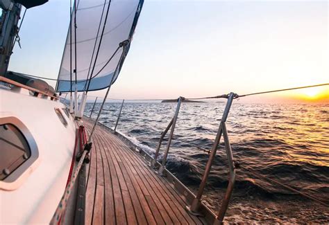 Best Sailing Brands & Clothing for Sailing in 2021 - MarinaReservation.com