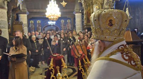 Отслужена света архиерејска Литургија во храмот „Св вмч Ѓорѓи“ во Охрид • Webohrid