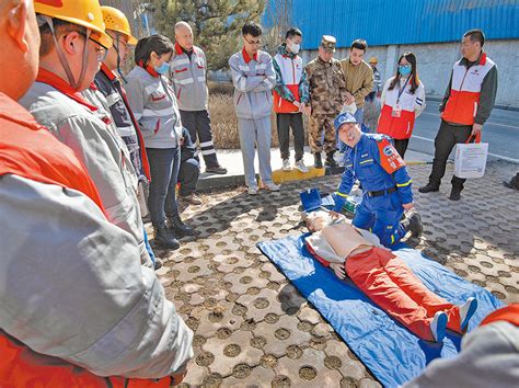 无偿献血 点燃生命之光